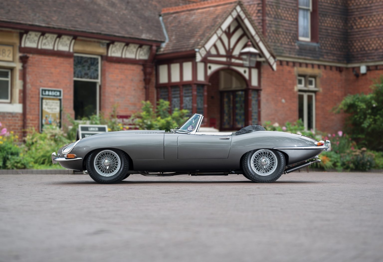 Collectors drive the classic market to new heights | Hagerty UK