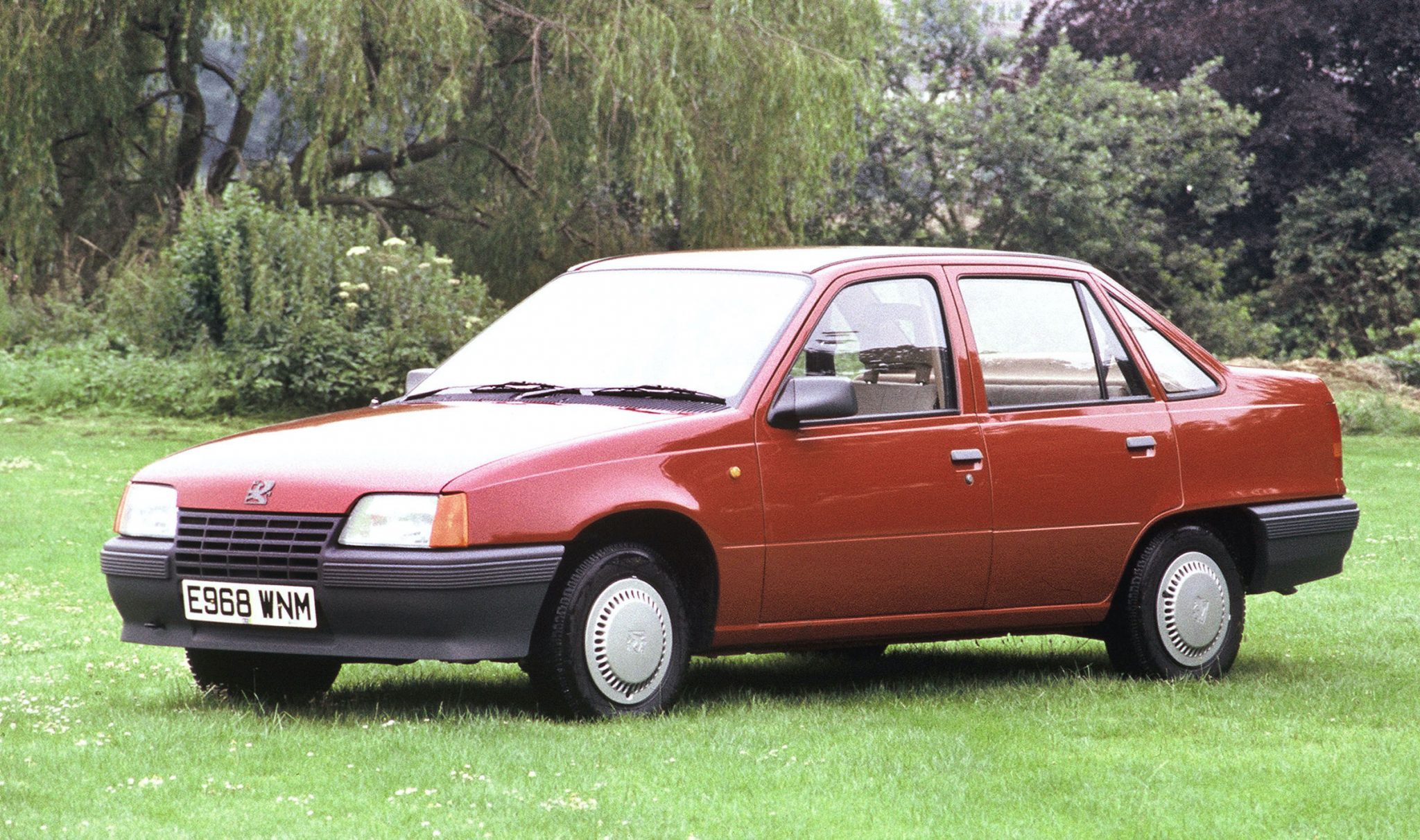 The unexceptional Astra Mk2 was vital to Vauxhall | Hagerty UK