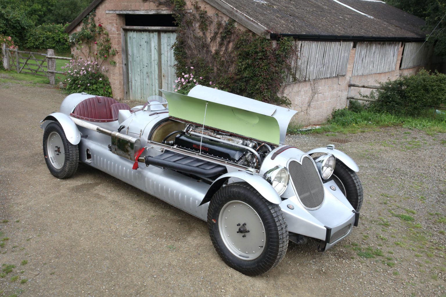 Meteor V12 tank-engined special is just a few tweaks from perfection ...