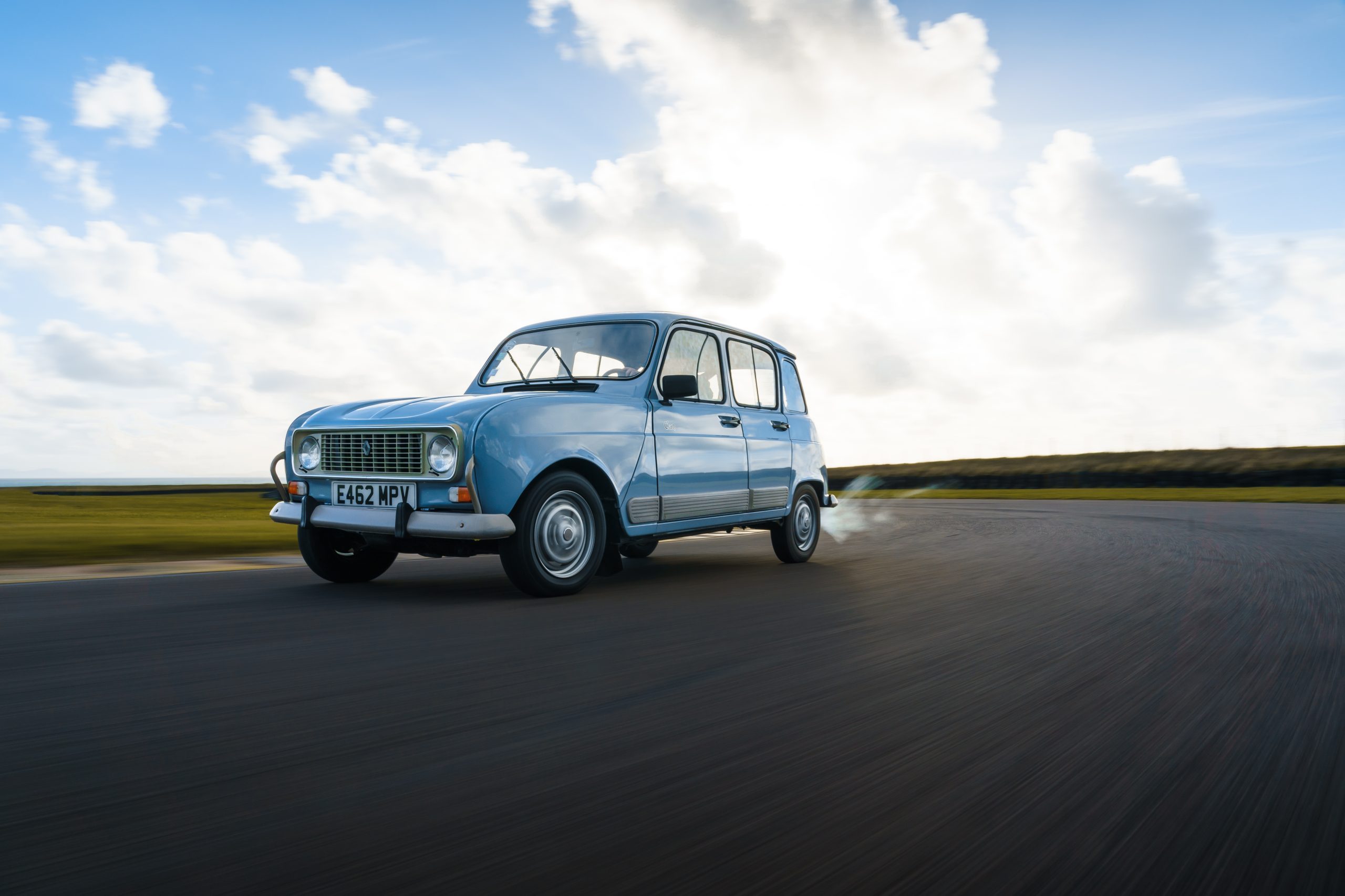 Renault 4L video: "This might just be my favourite" | Hagerty UK Bull ...