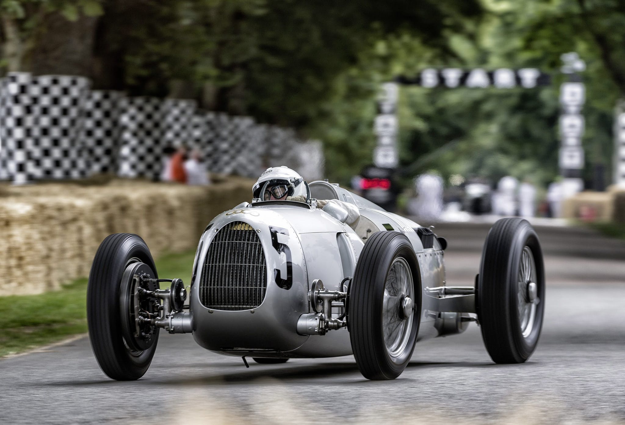270mph in 1938: The 16-cylinder Auto Union was an engineering feat ...