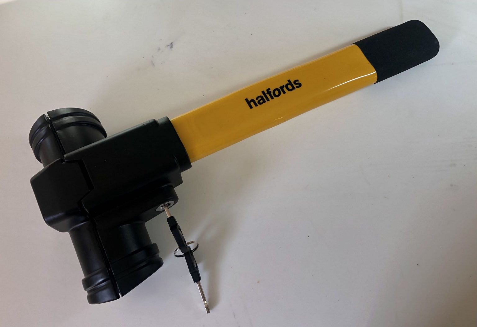 Reviewed and Rated: Steering wheel locks | Hagerty UK
