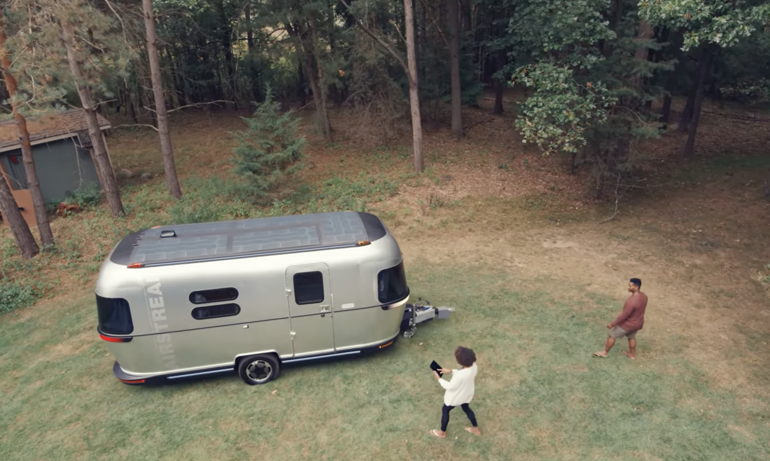 Airstream eStream: Electric power for the world’s coolest caravan ...