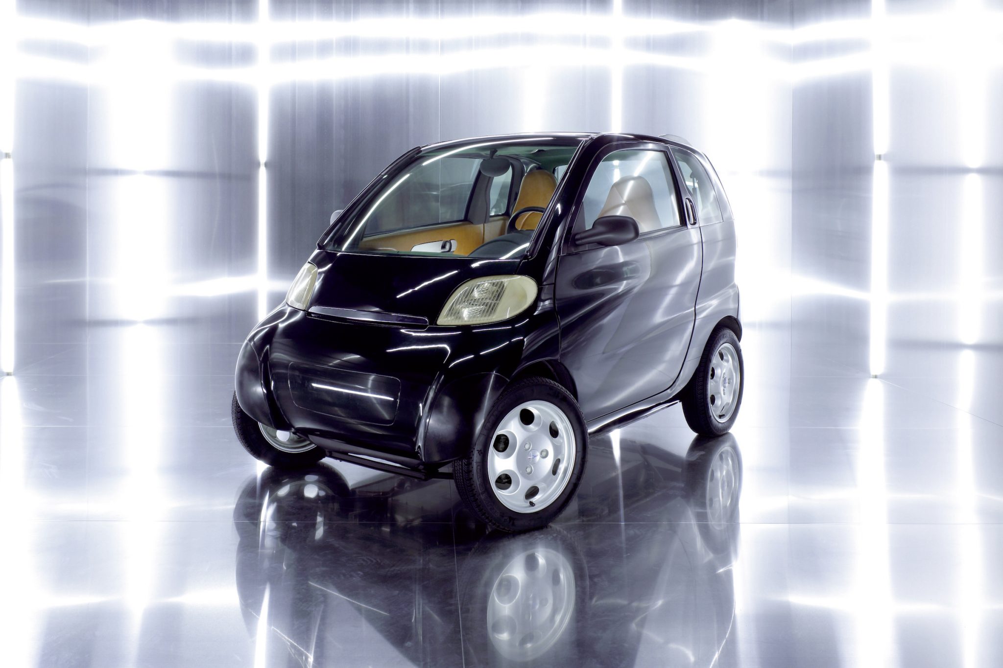 Freeze Frame: Smart start as Mercedes shows city car duo | Hagerty UK