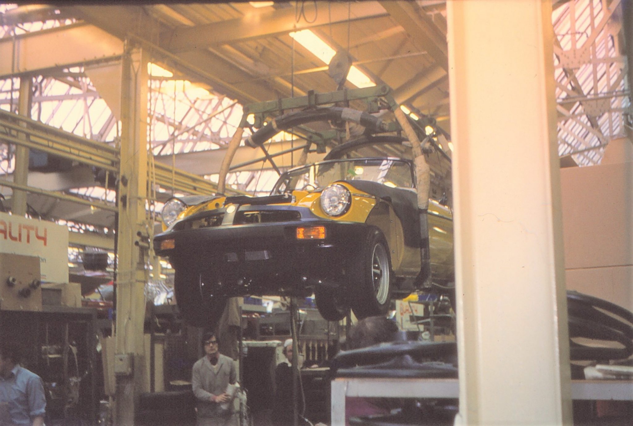 Rare photos capture the final days of MG's Abingdon factory | Hagerty UK