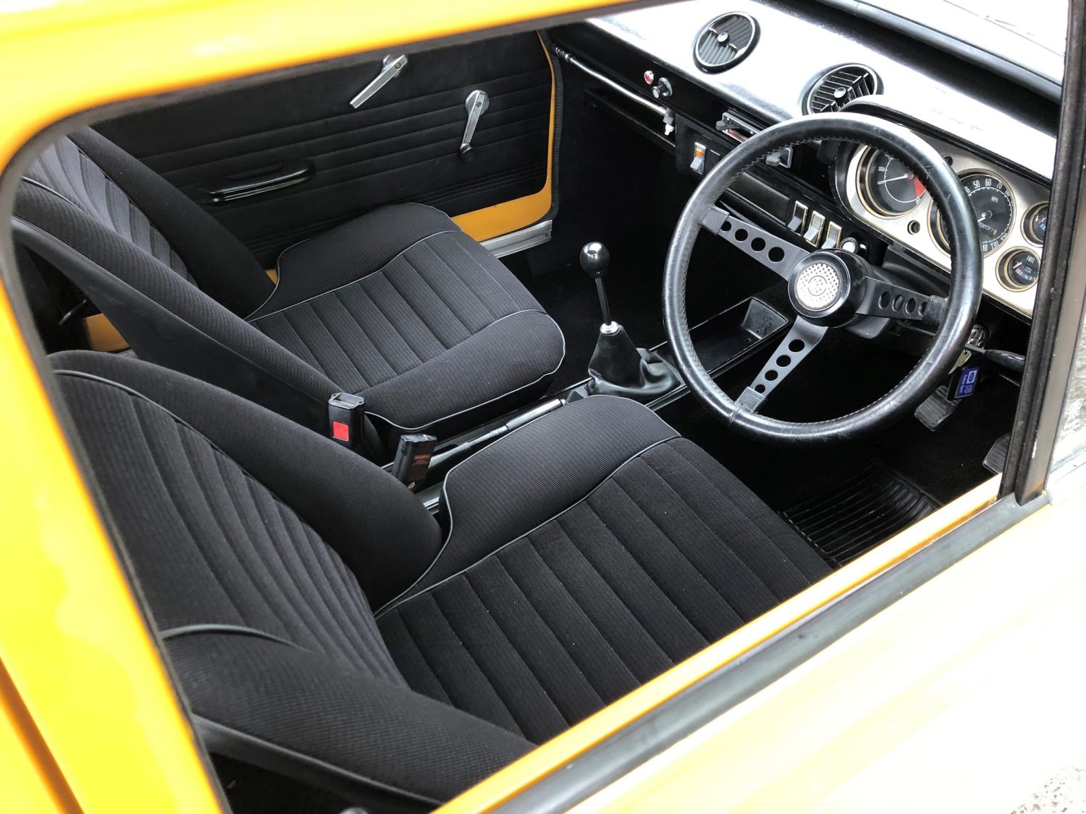 Maize yellow Escort RS1600 heads to auction | Hagerty UK