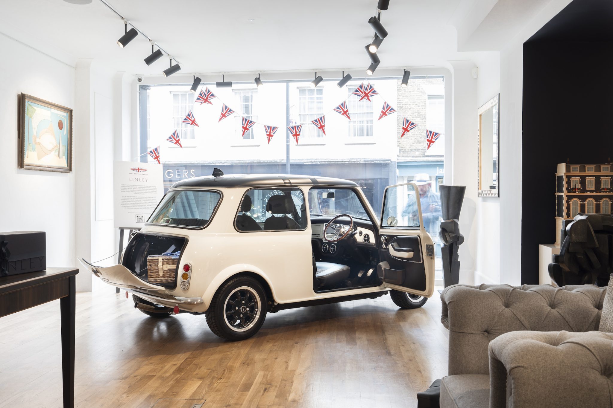 Best of British: Mini Remastered on June Jubilee duty | Hagerty UK