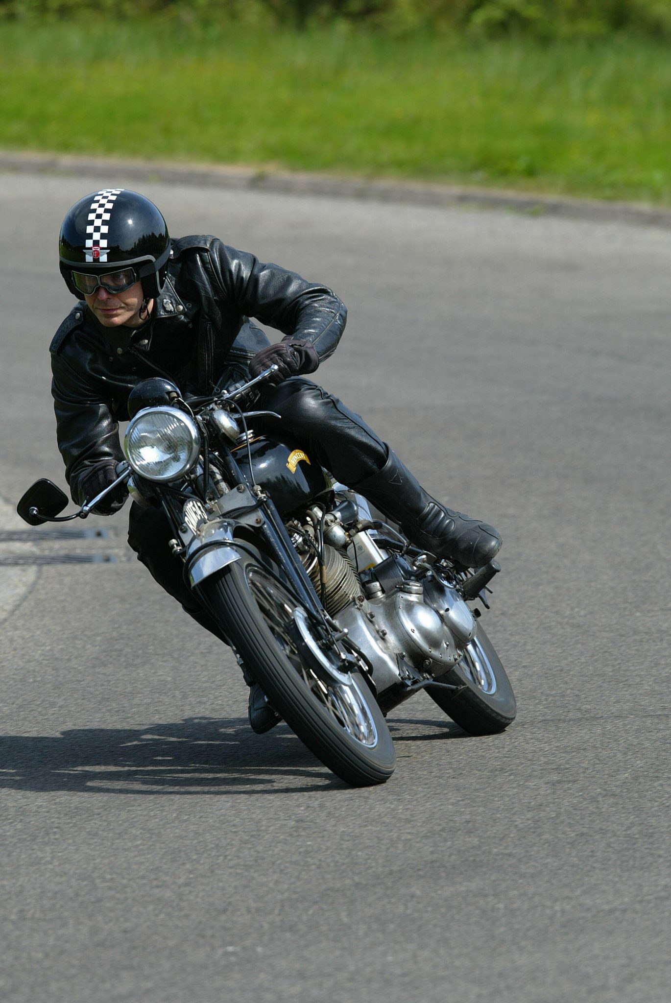 The snarling Vincent Rapide can still mix it on modern roads | Hagerty UK