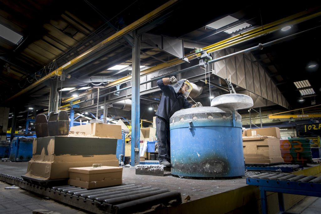 Meet the cast of Grainger & Worrall, making engine parts for Bentley, Bugatti and Porsche ...