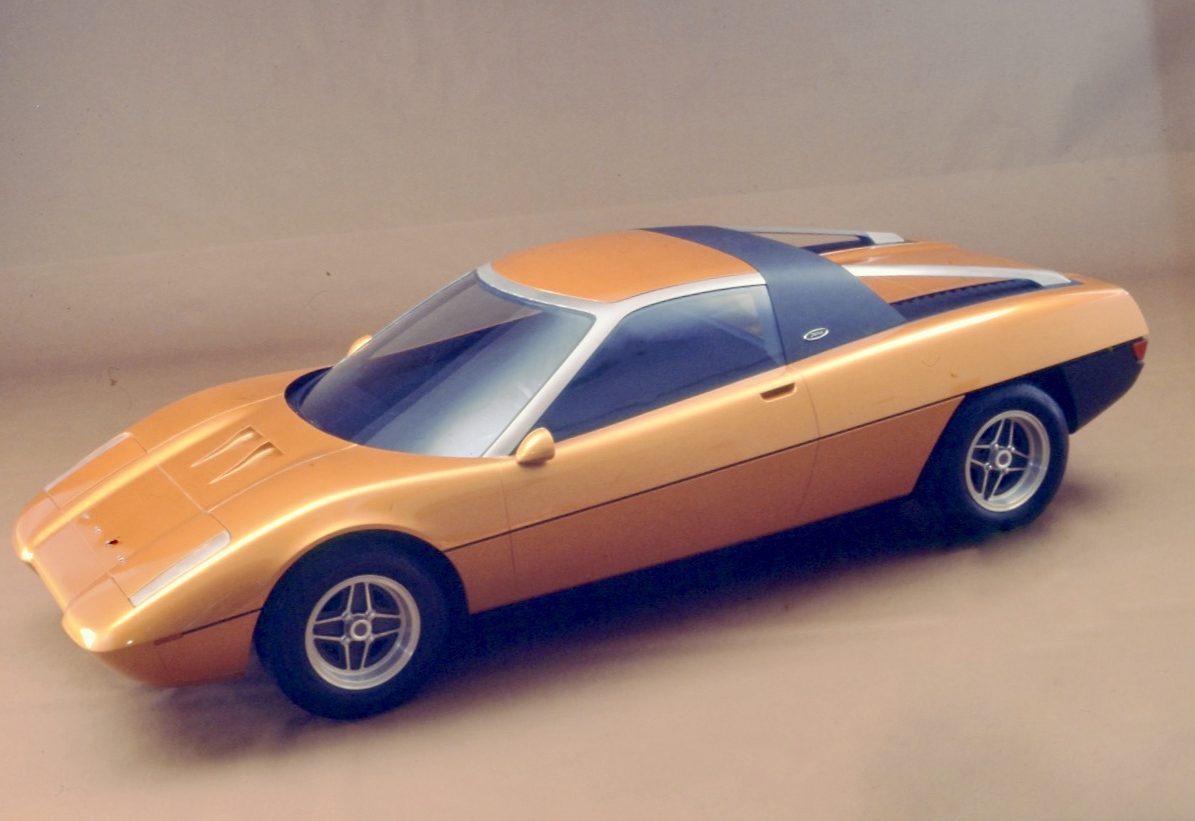 The GT90 supercar stopped the world in its tracks. Why didn't Ford ...