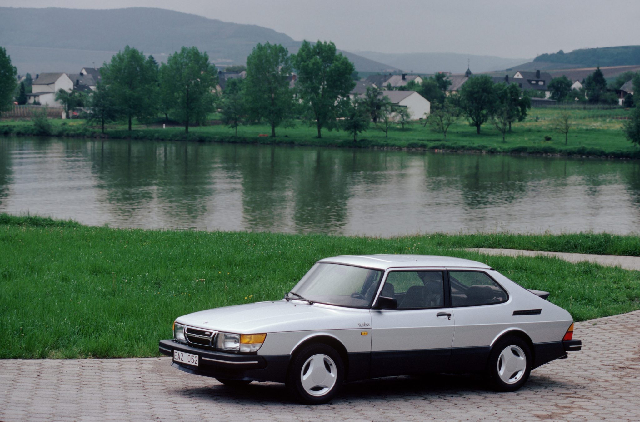 Style and substance: 15 old money classic cars | Hagerty UK