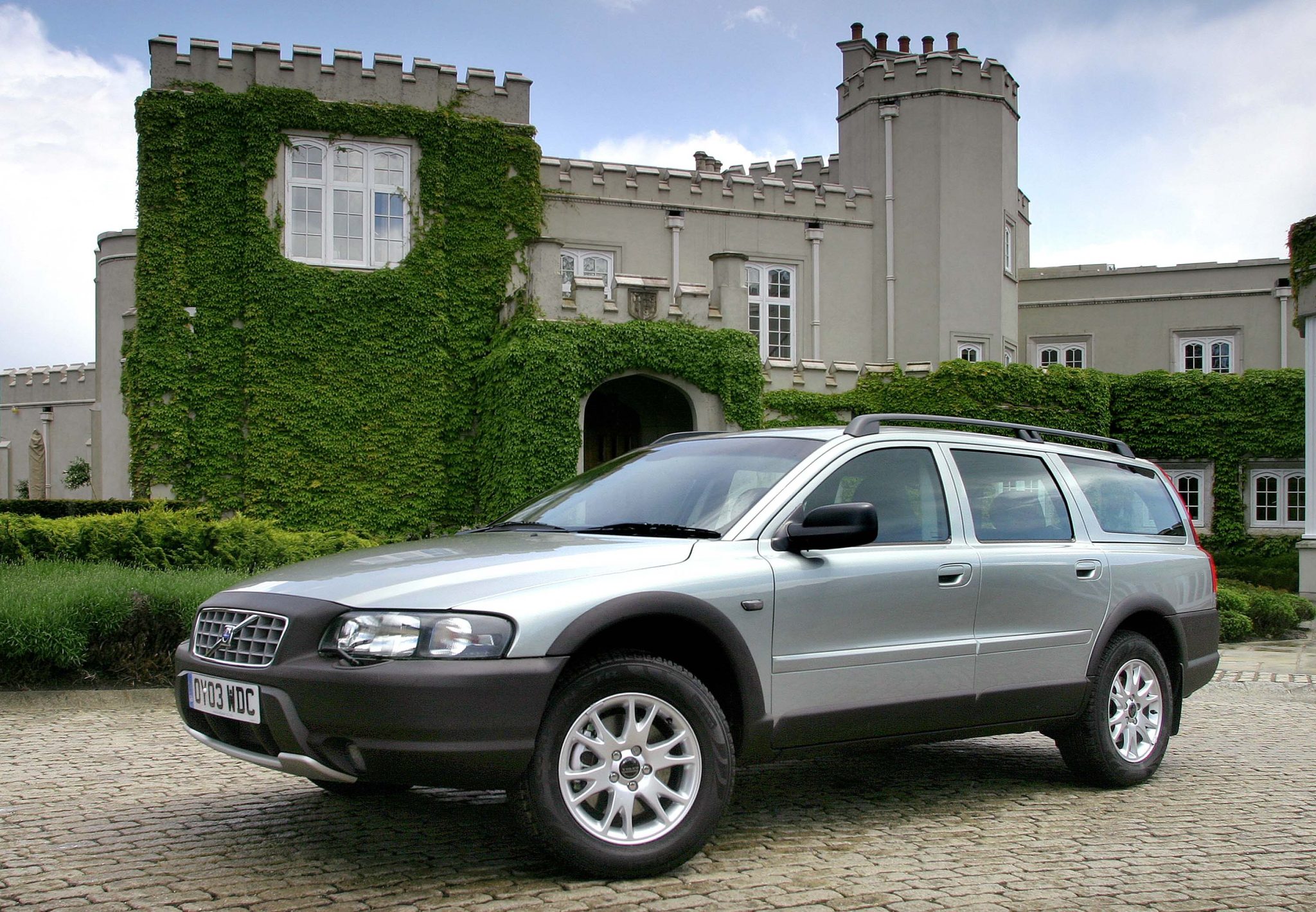 Style and substance: 15 old money classic cars | Hagerty UK