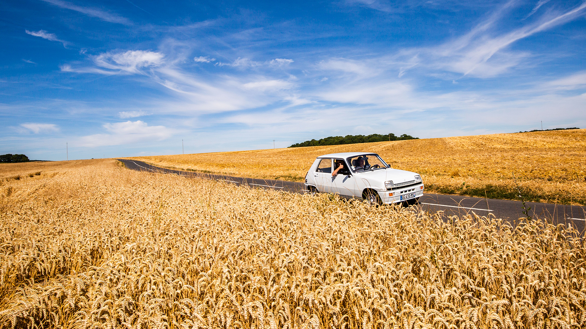 Renault lets you electrify your R4, R5 or Twingo with official retrofit ...