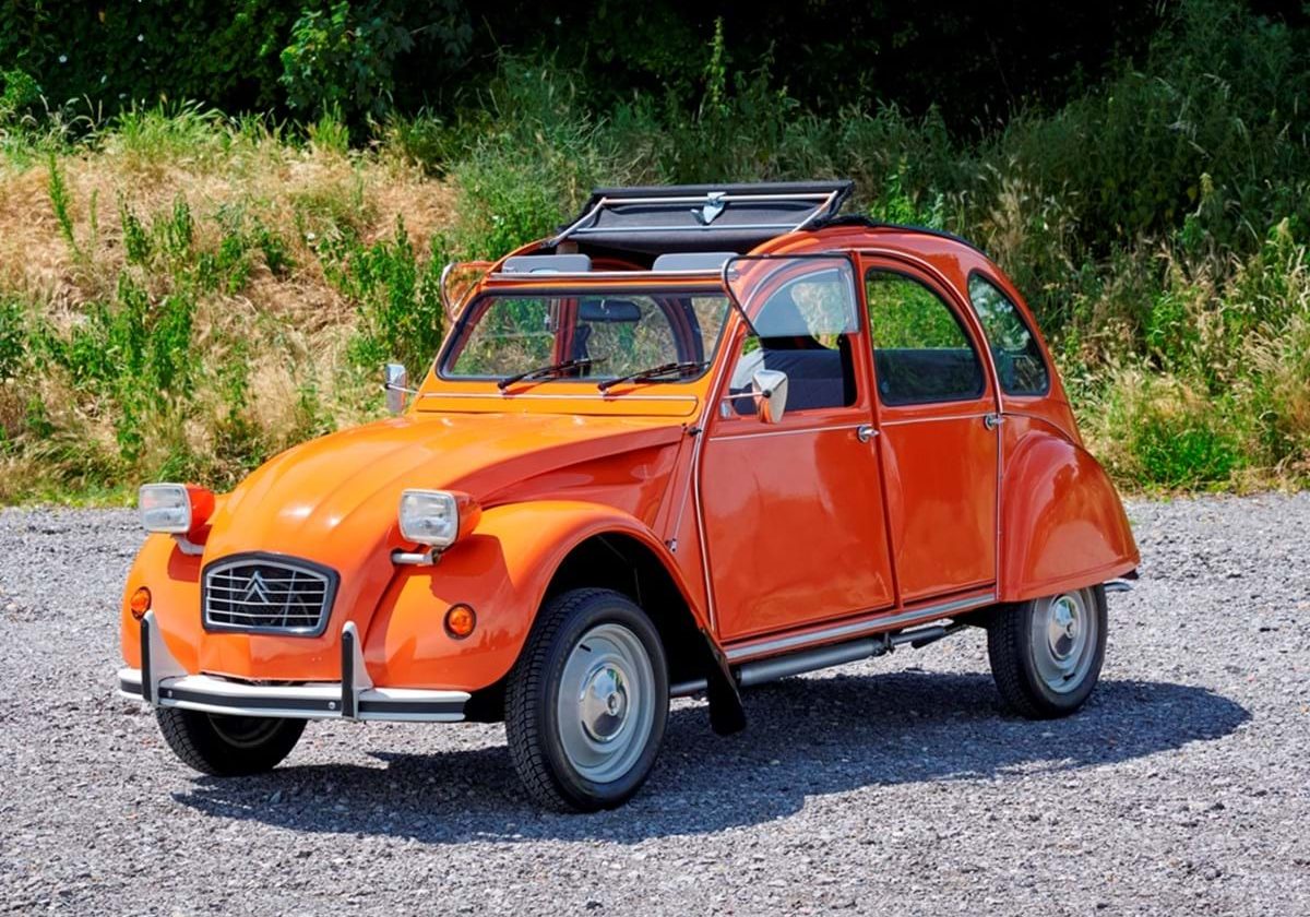 Buying Guide: Citroën 2CV | Hagerty UK