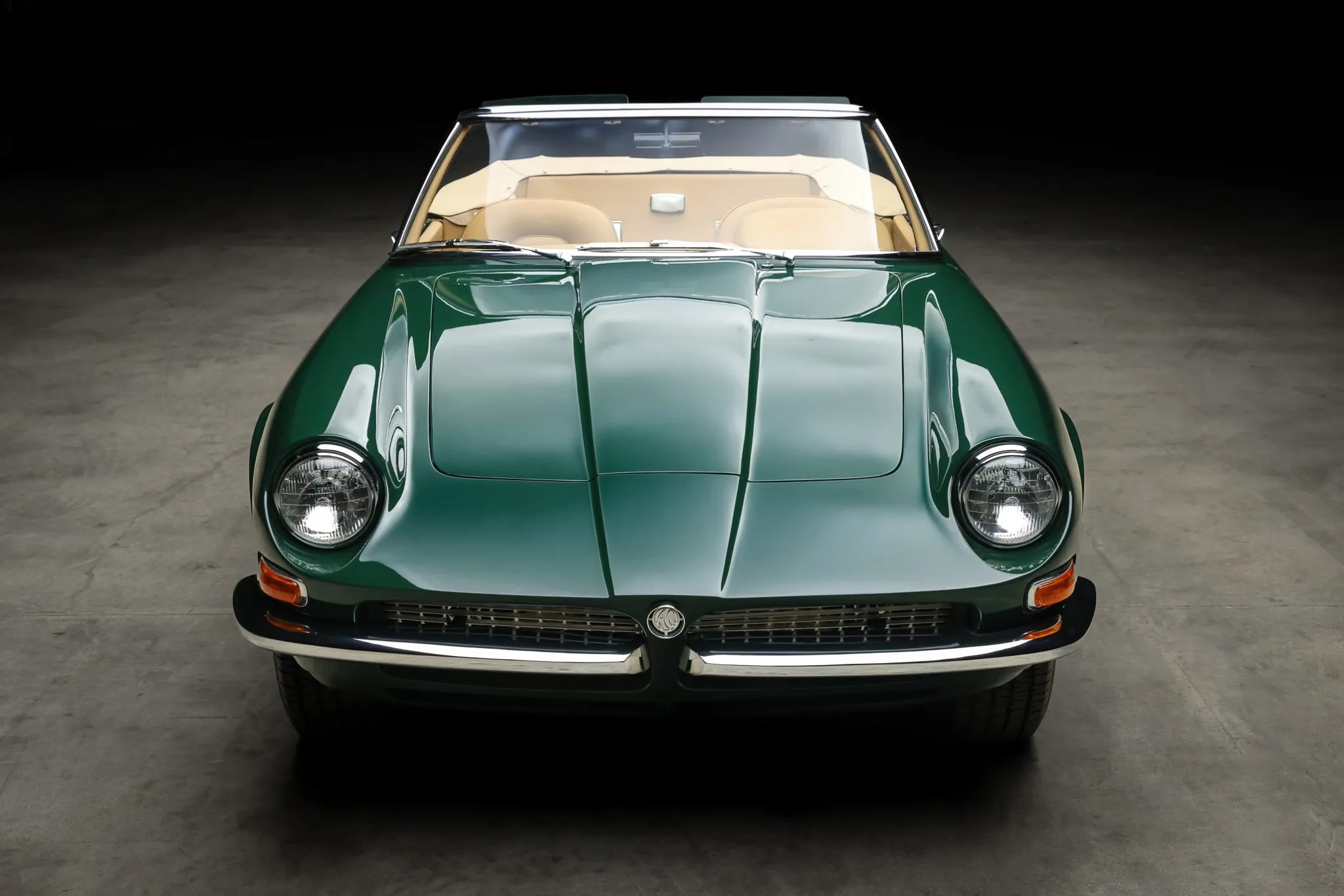 This AC 428 is like a half-price Cobra in an Italian suit | Hagerty UK