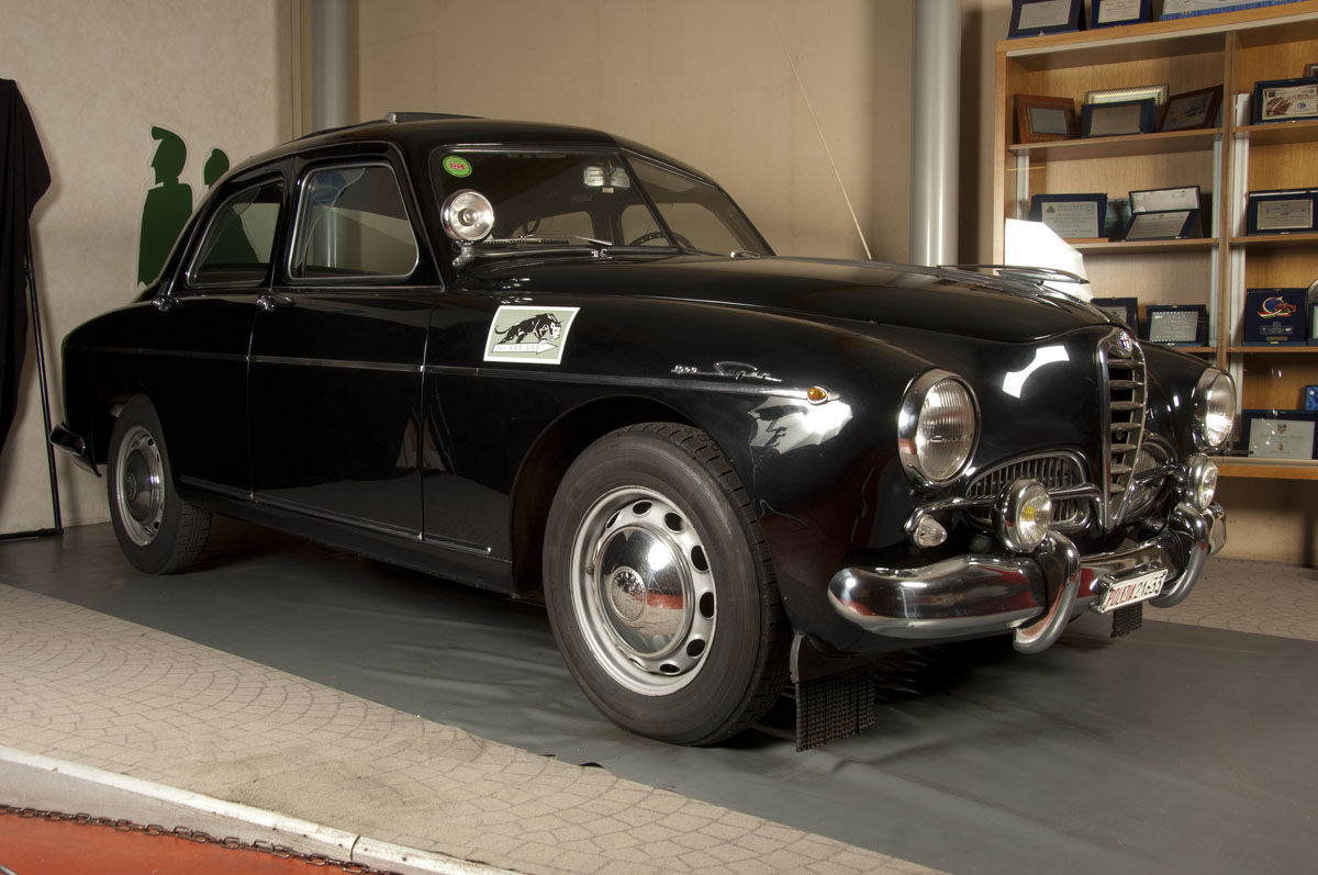 The first and greatest Ferrari police car of all was this 250 GTE ...