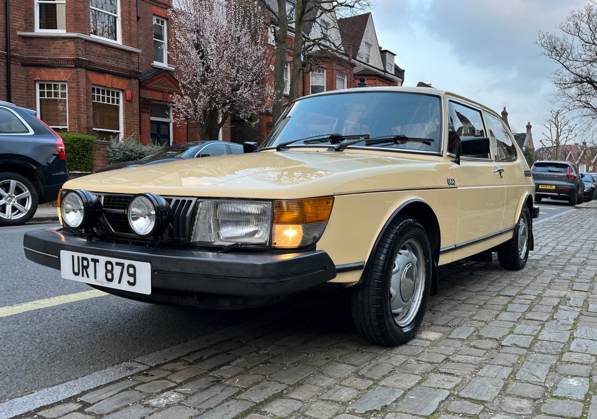 Unexceptional Classifieds: Saab 900 GLS | Hagerty UK