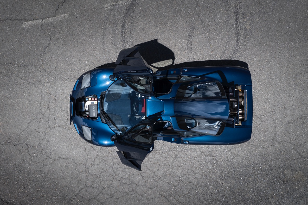 EXCLUSIVE: The GMA T.50 Finally Meets Its Ancestor, the McLaren F1 ...