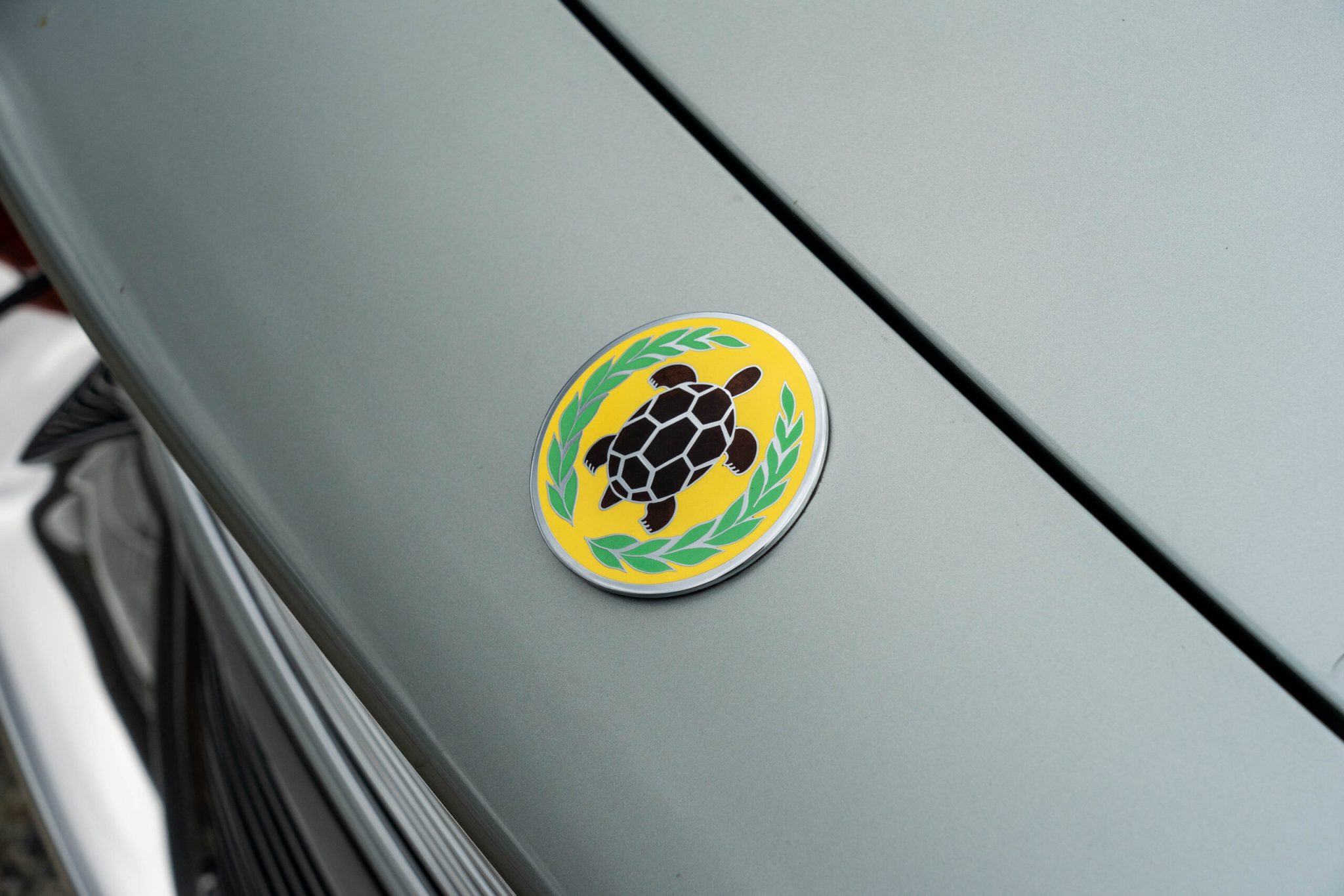 The Gordon-Keeble GT: A Tortoise on the Nose but a V8 under the Hood ...