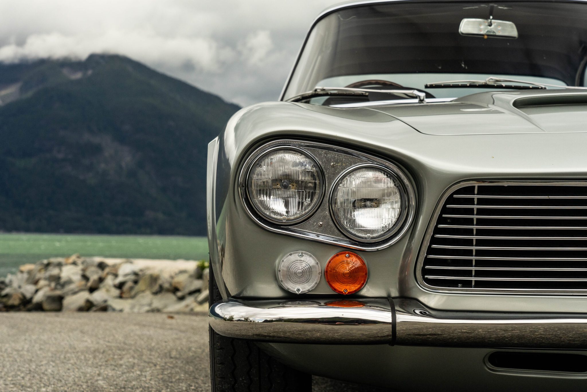 The Gordon-Keeble GT: A Tortoise on the Nose but a V8 under the Hood ...