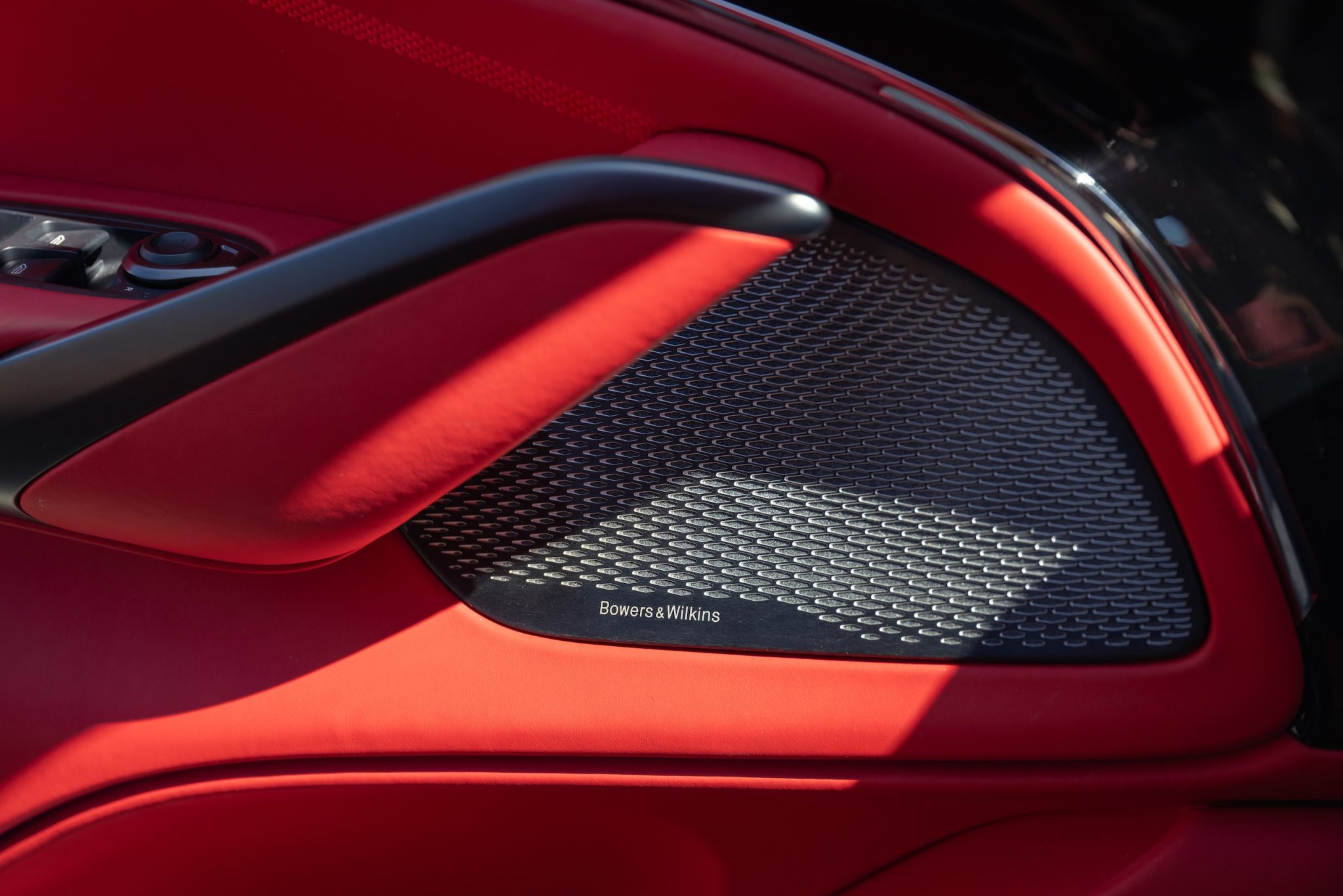 Driven: The 2025 Aston Martin DBX707 Is More Lux and Limber | Hagerty UK