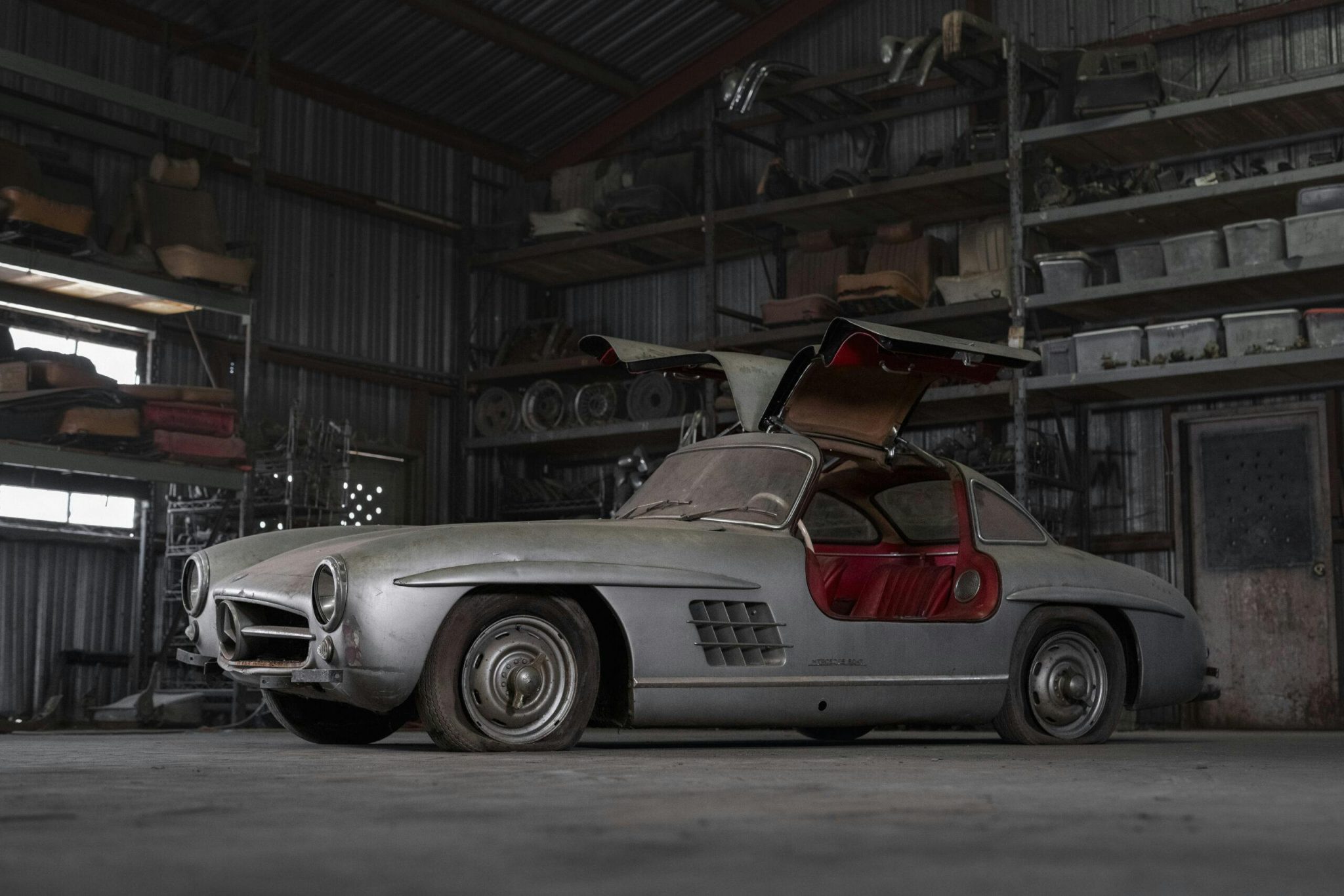 Why the Mercedes 300SL Gullwing and Roadster Buck Collectability Trends ...