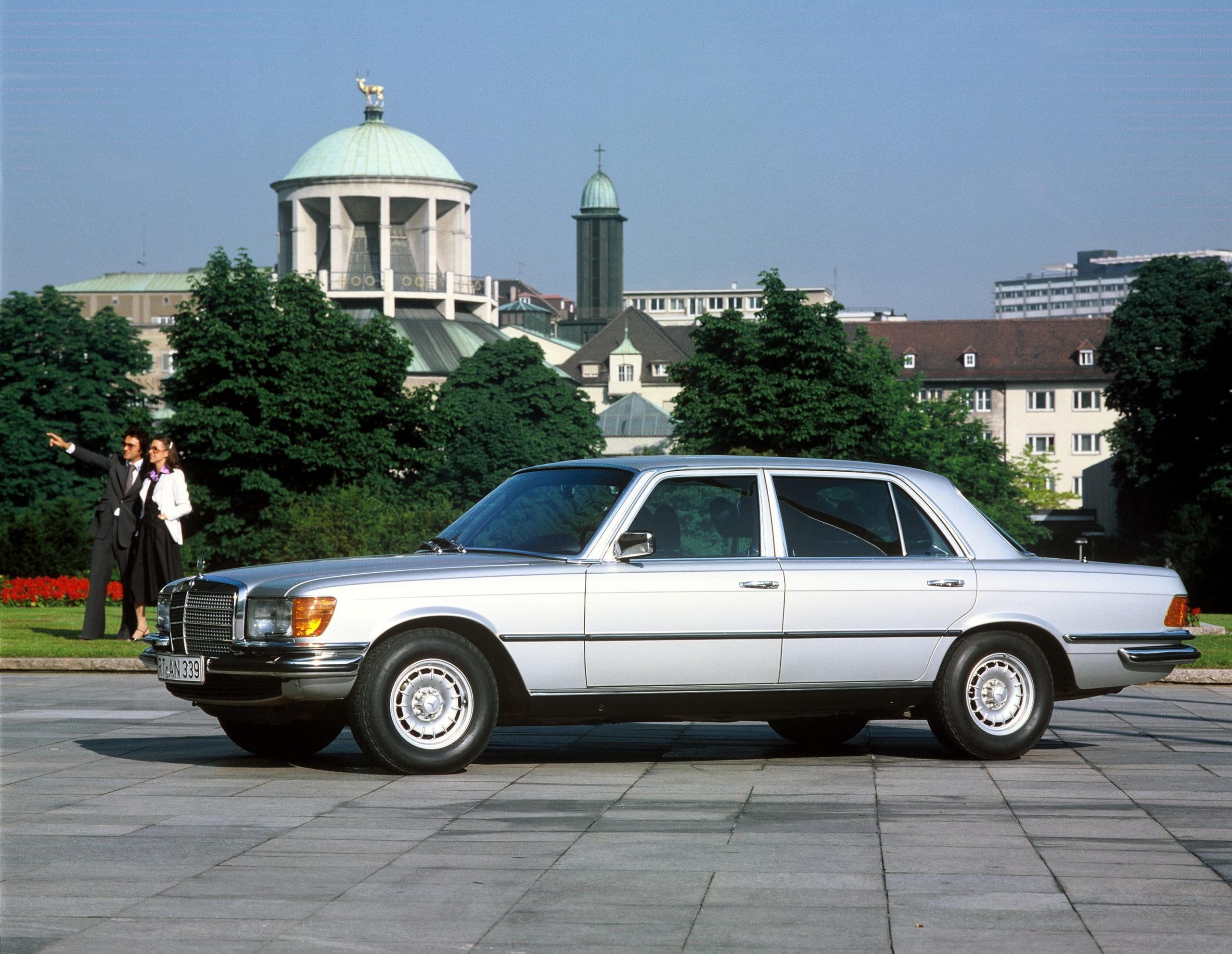 50 Years of the Mercedes-Benz 450 | Hagerty UK